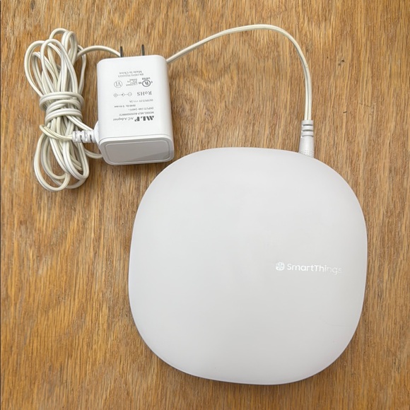 Samsung | Other | Samsung White Wireless Access Point With Modern ...